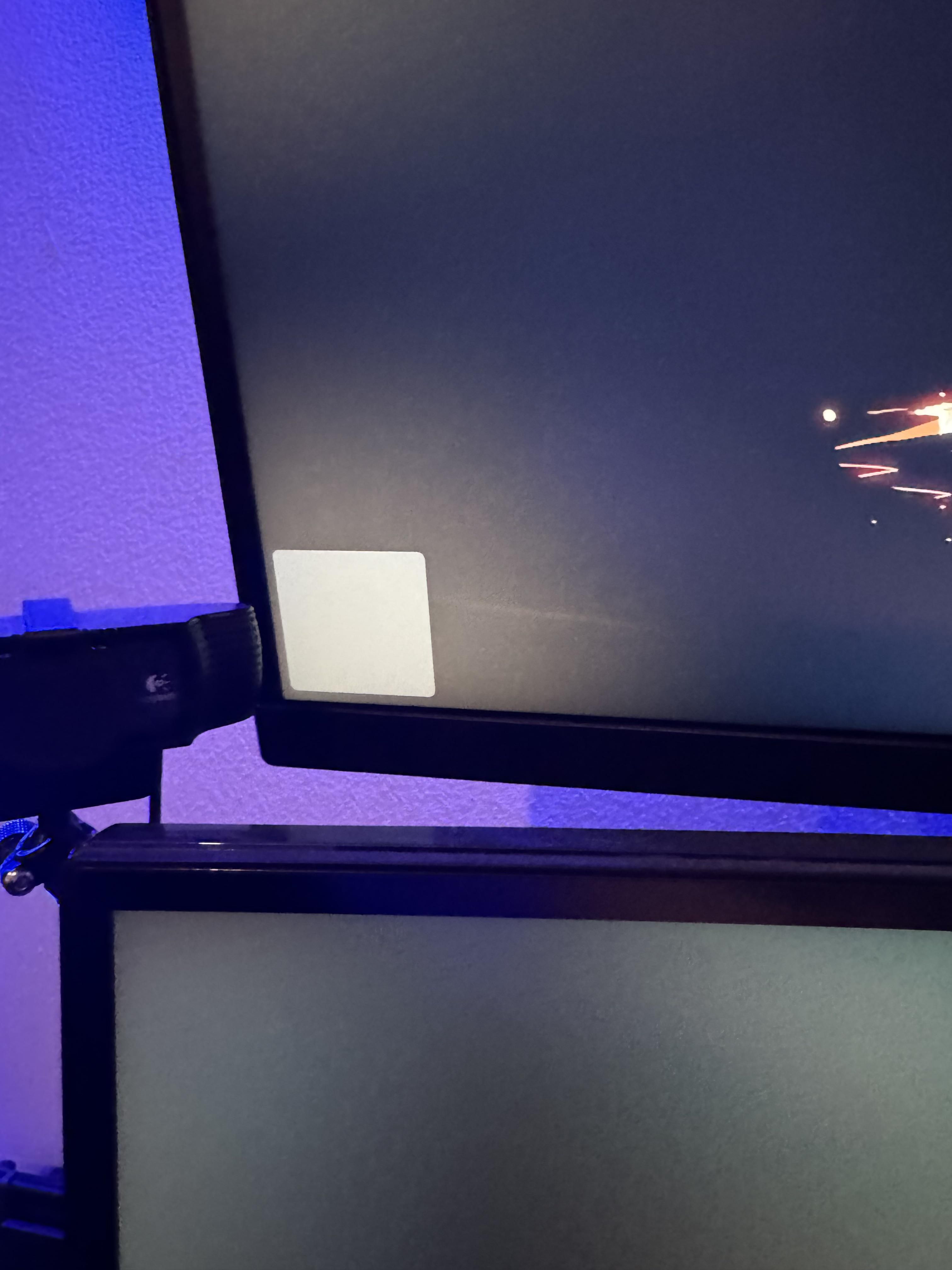 Weird grey square on second monitor upon login | Microsoft Community Hub