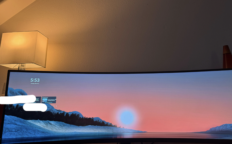 Lock Screen UI mis-scaled and put itself in the corner | Microsoft ...