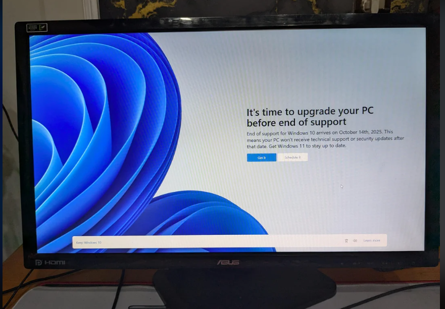 The windows 11 update pop up | Microsoft Community Hub