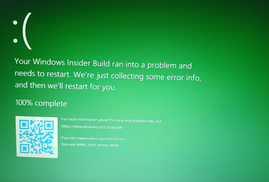 Green error appears on Windows system screen | Microsoft Community Hub