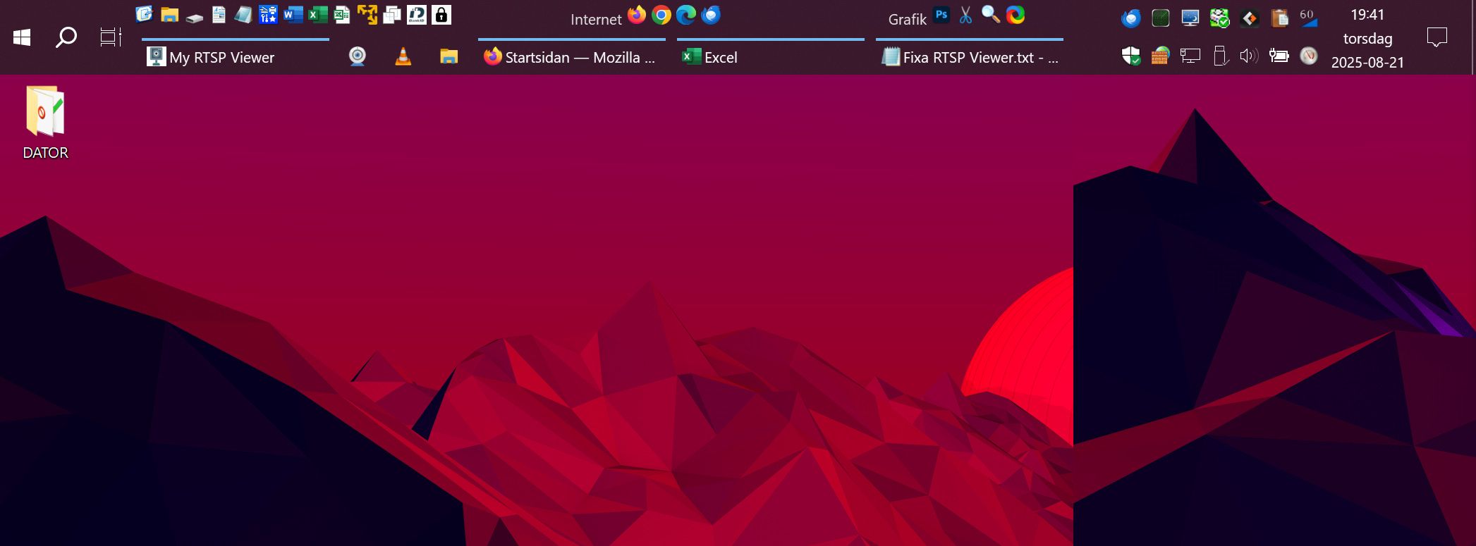 Please, Bring Back Full Taskbar Customization in Windows 11 ...