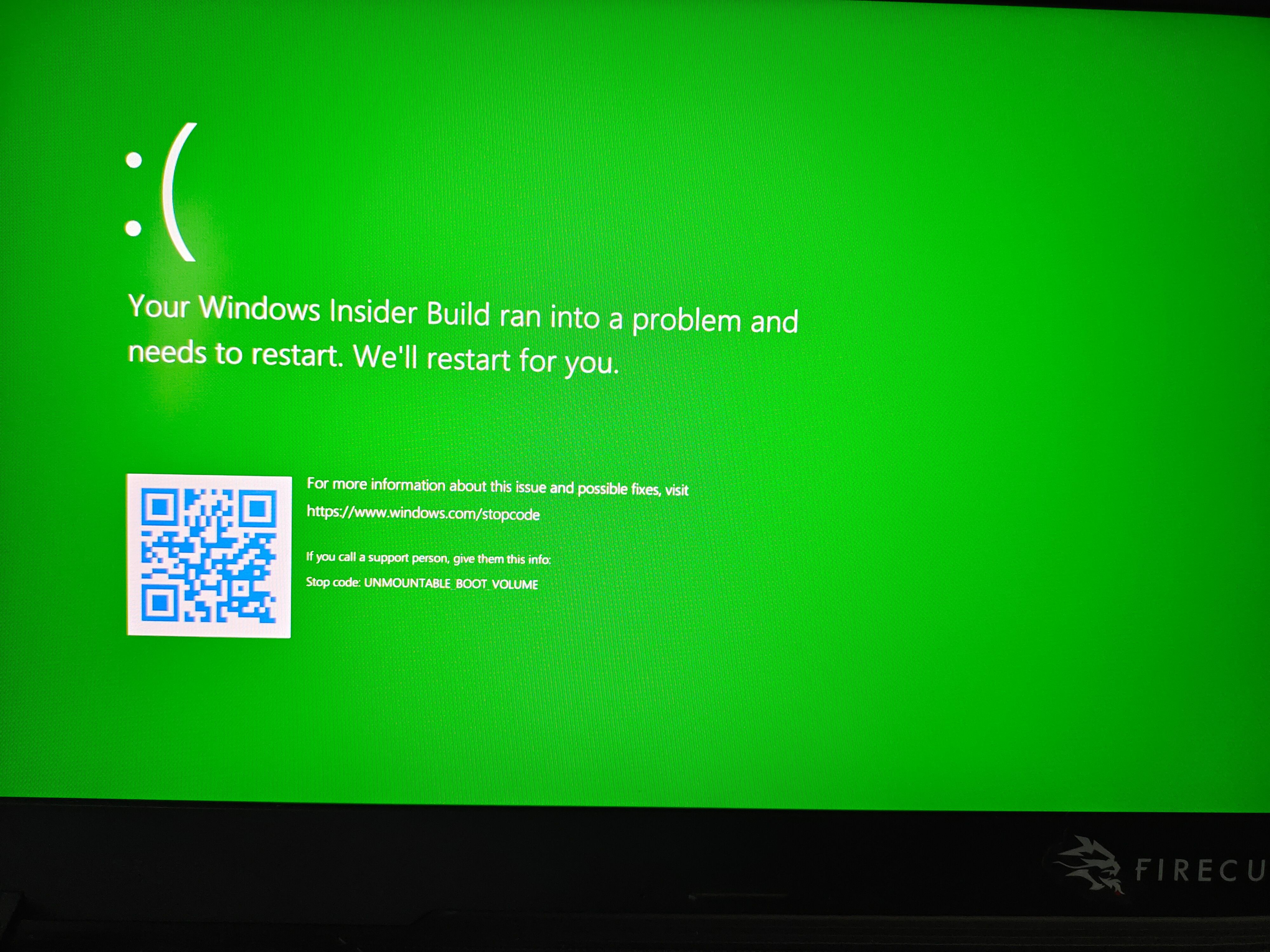 Your windows 11 insider build ran into a problem and needs to restart ...